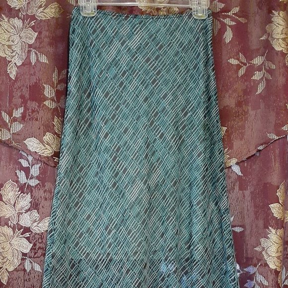 La Belle | Skirts | Vintage 9s La Belle Fashion Midi Skirt Size 7 Below ...